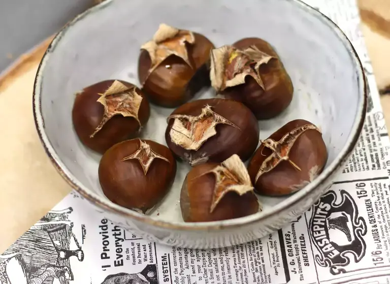 Castanhas cozidas no microondas, prontas em 7 minutos