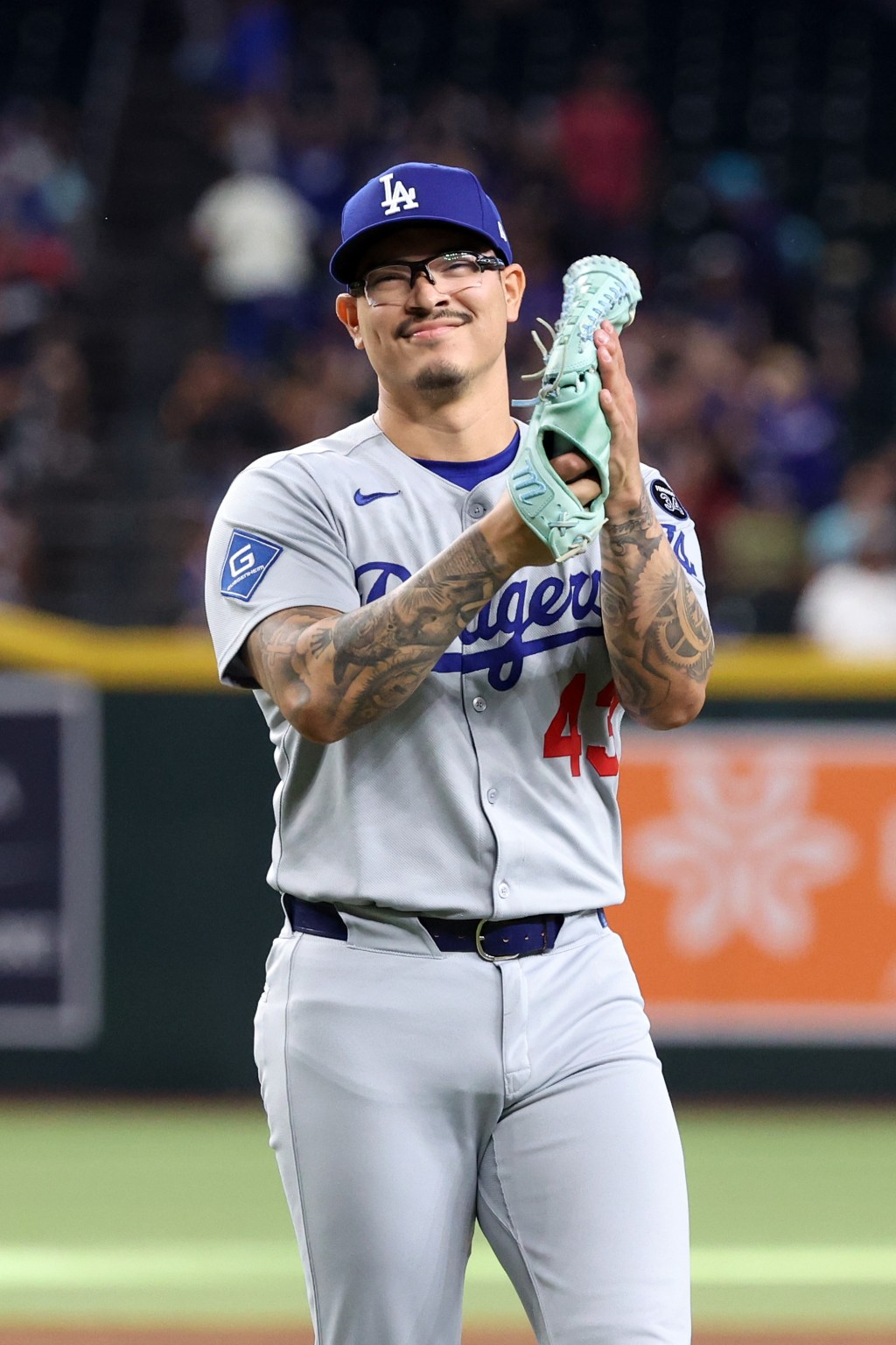 Dodgers strike deals with all arbitration-eligible players