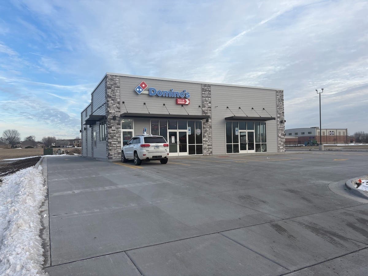 Domino's opens first store in Manteno, hiring for 20 positions