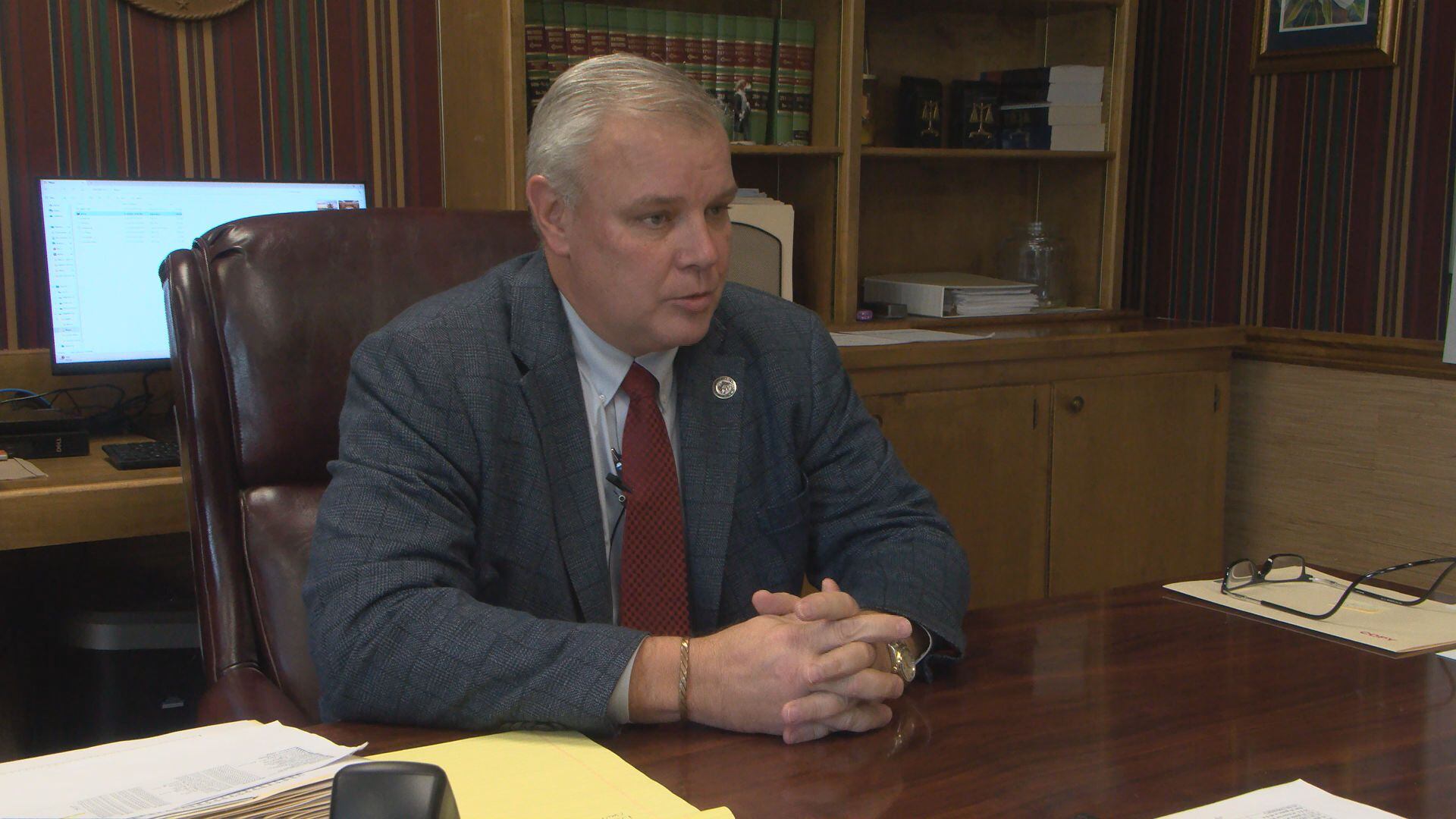 Jones Co. district attorney announces bid for District 18 Circuit Court ...