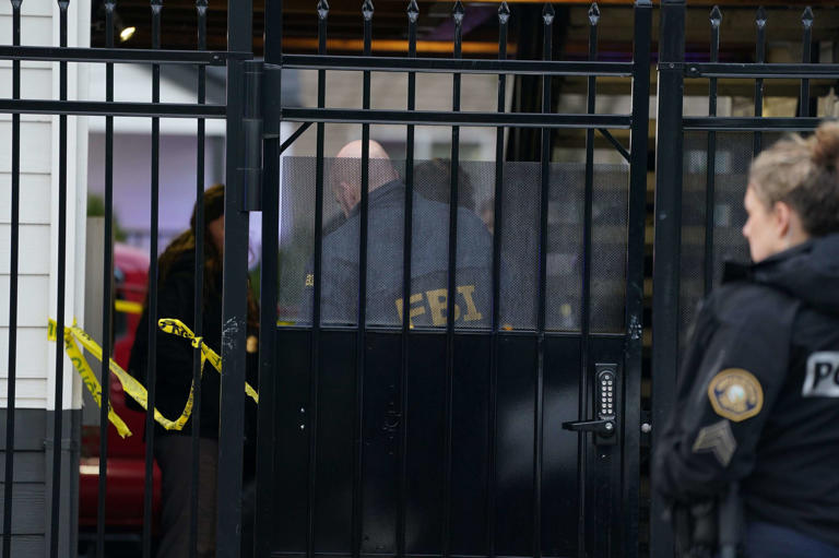 See Portland scene where federal agent shot 2 people