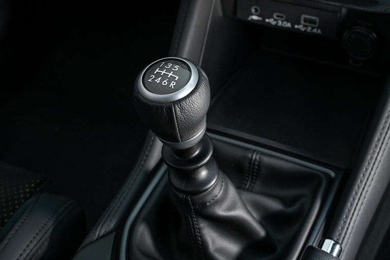 STIが「WRX STI Sport#」を発表 6段MTを搭載したコンプリートカー【東京オートサロン2026】