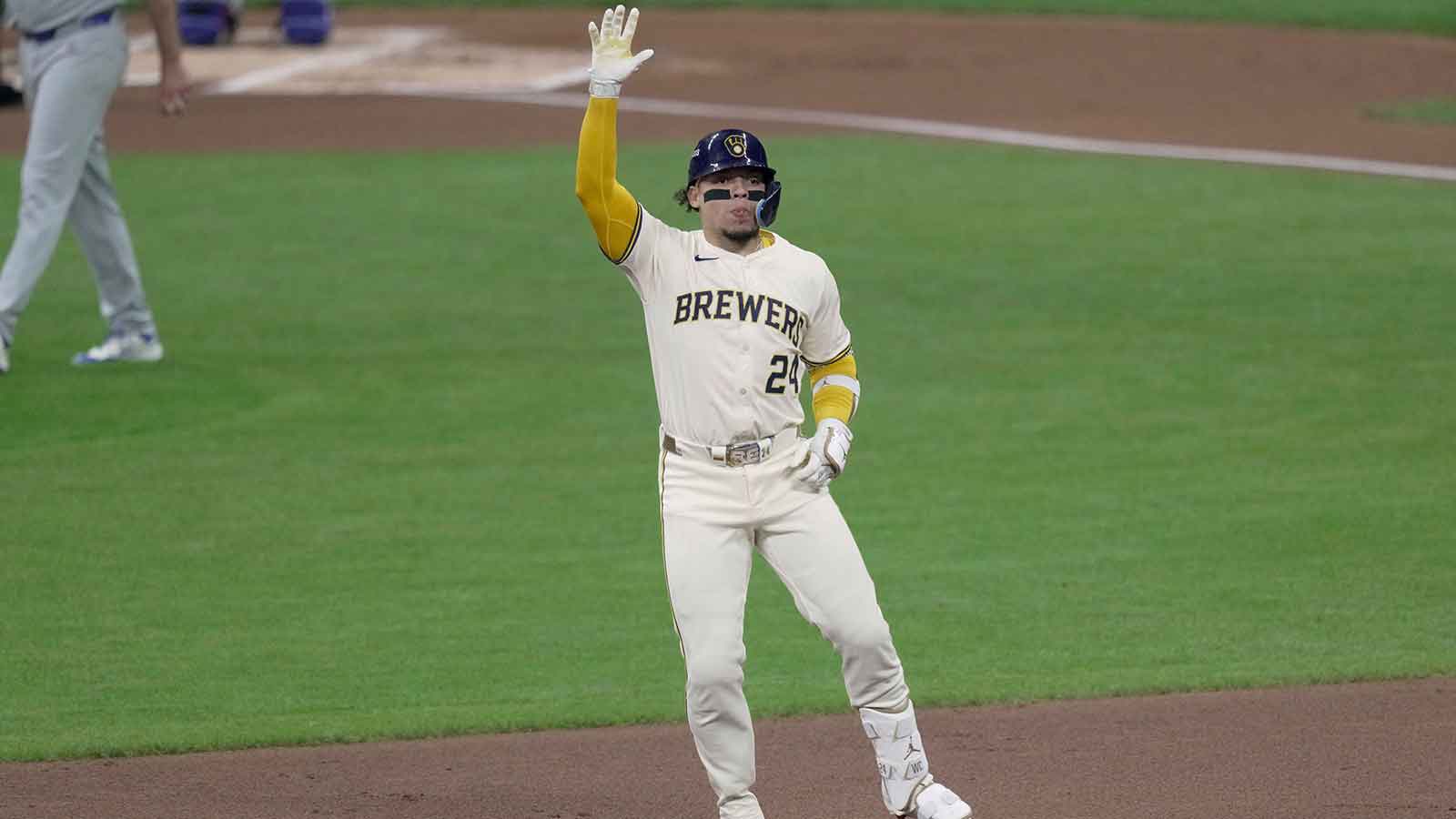 Brewers catcher William Contreras the only Milwaukee player going for ...