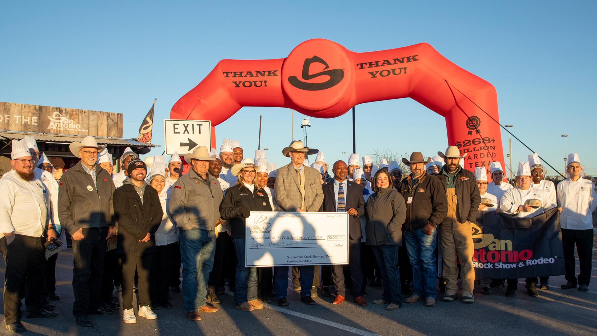 Boots, tacos and rodeo vibes: Cowboy Breakfast kicks off rodeo season ...