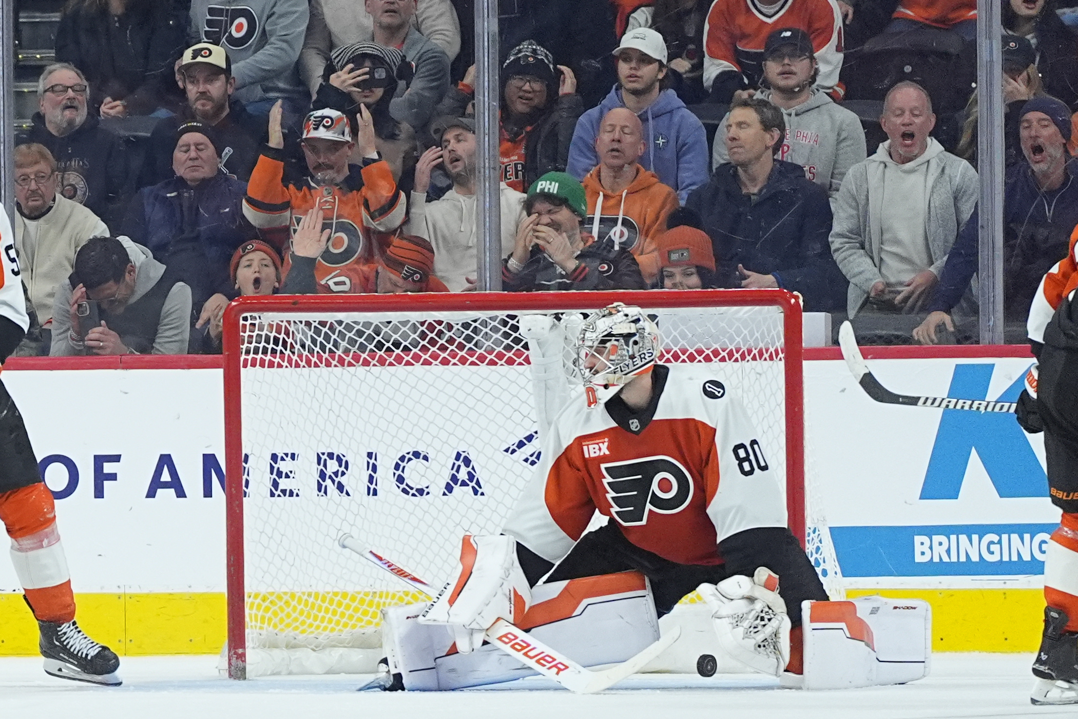 Laughton scores in return to Philly, and Maple Leafs top Flyers 2-1 on ...