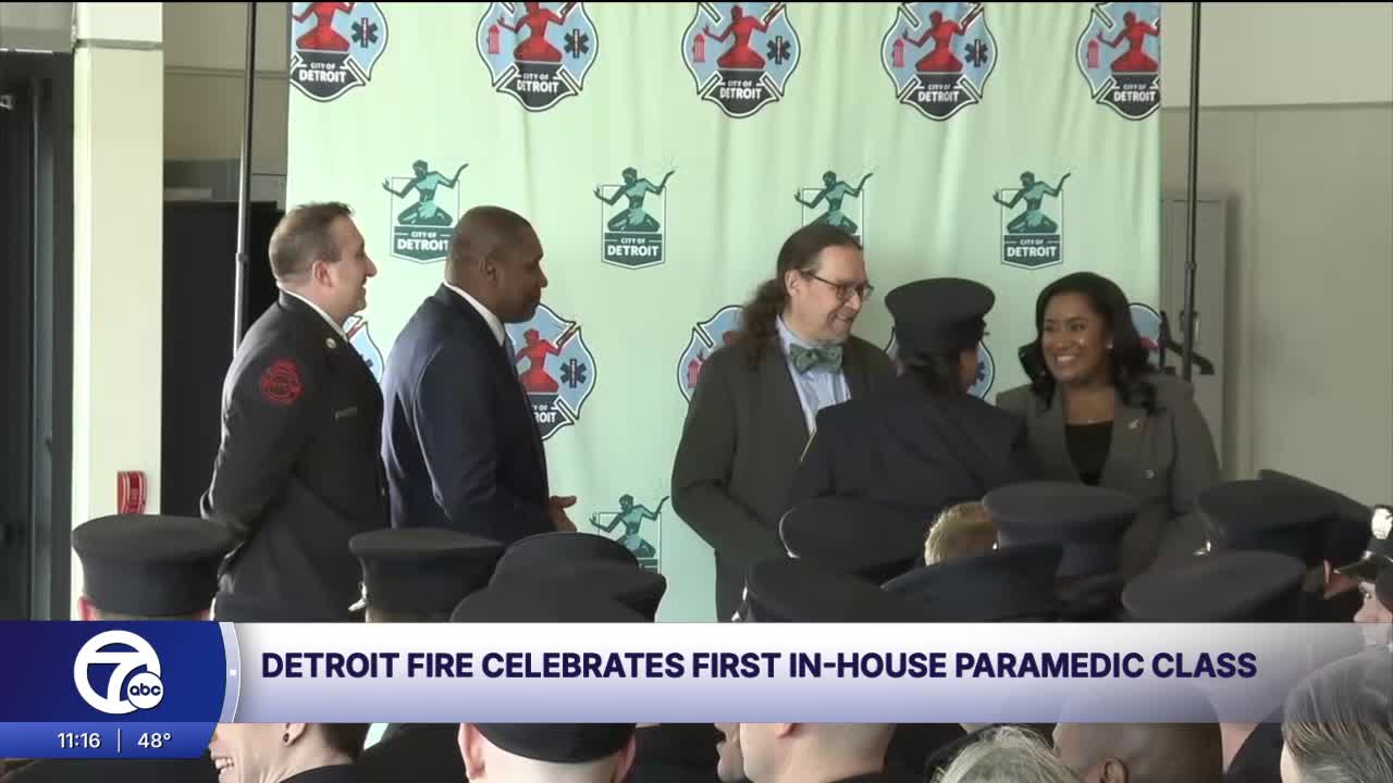 Detroit Fire Department graduates first paramedic class, strengthening ...