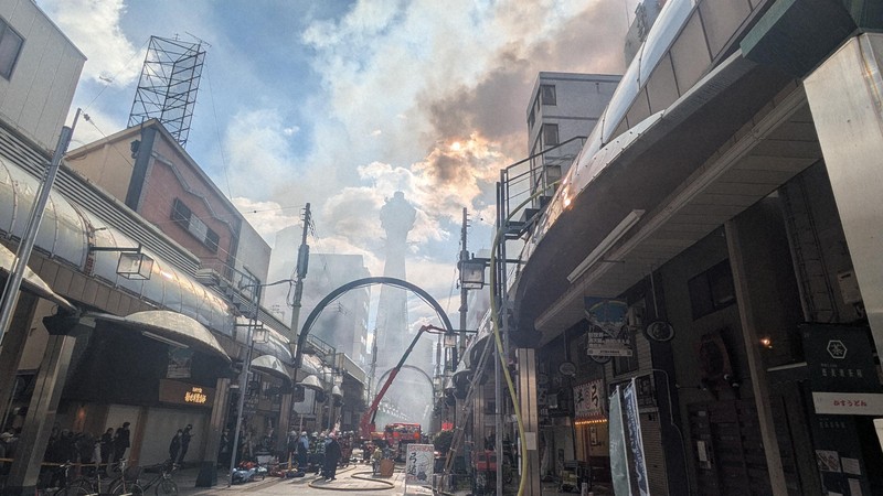 Fire breaks out in shopping district near famous Osaka sightseeing spot