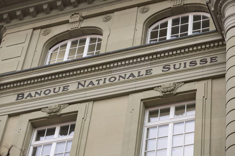 Gold price surge boosts Swiss National Bank's profit