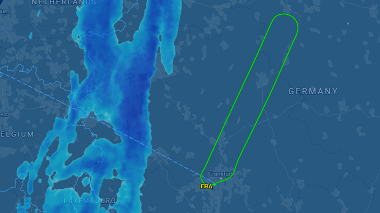 Condor-Crew fliegt mit Sauerstoffmasken zurück