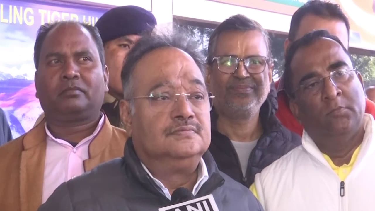 TMC leaders a 'laughing stock' for protesting corruption: WB BJP chief