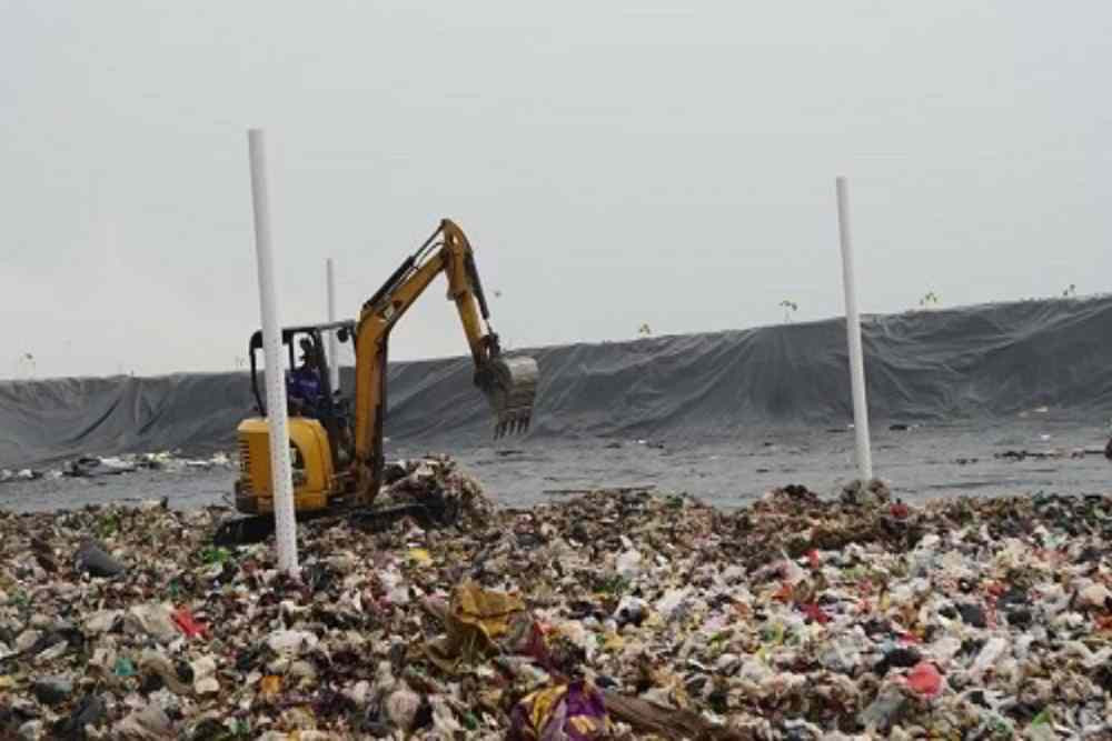 Sumedang benahi pengelolaan sampah terapkan sistem controlled landfill ...