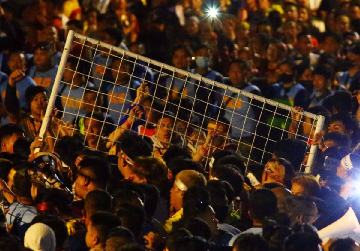 Over 400 Black Nazarene devotees injured as Traslacion moves on — PH ...