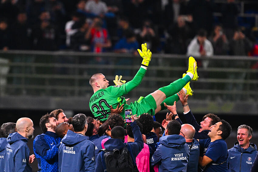 PSG/OM – Les notes des Parisiens dans la presse : Chevalier tape du ...