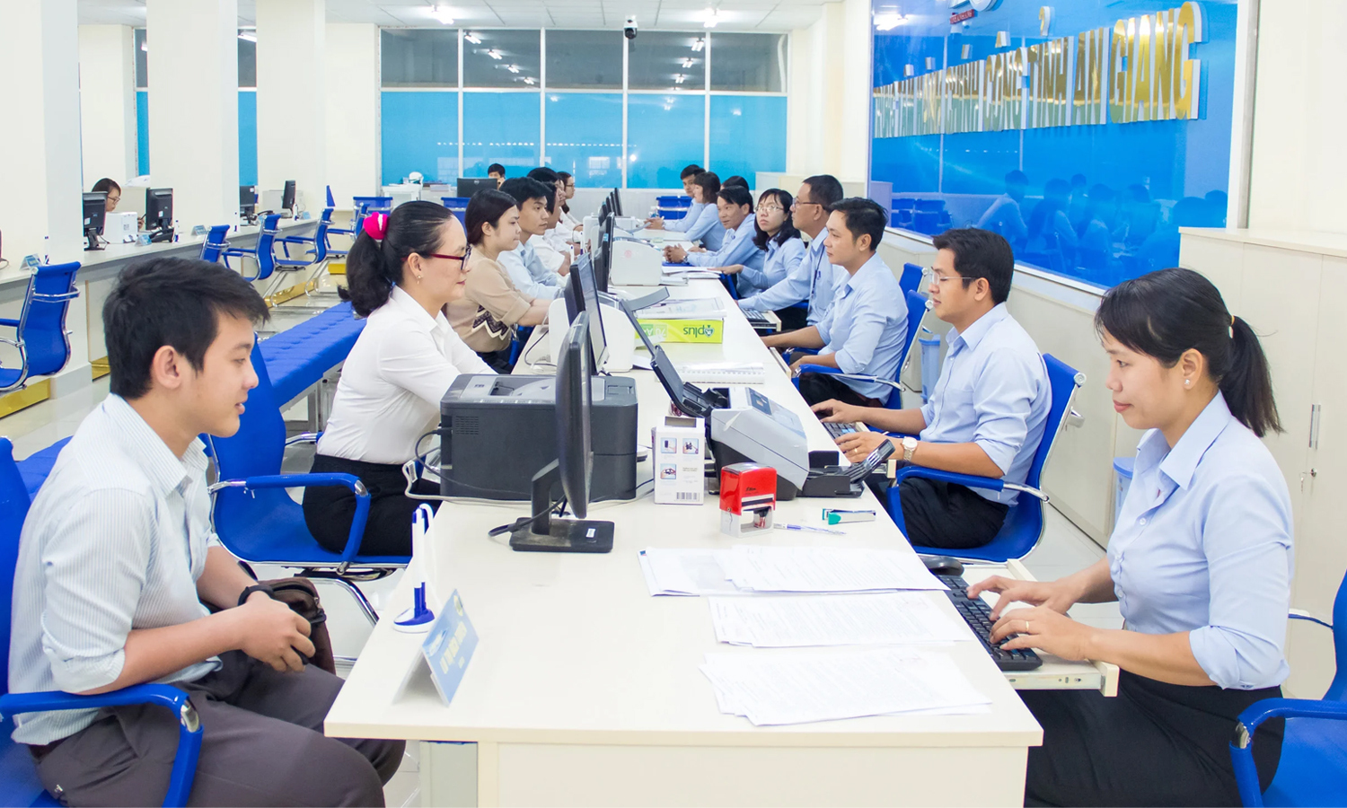 Chính phủ ban hành khung vị trí việc làm mới cho công chức