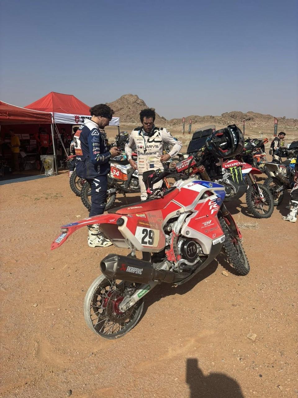 Lucci costretto al ritiro. Dakar amara per il centauro