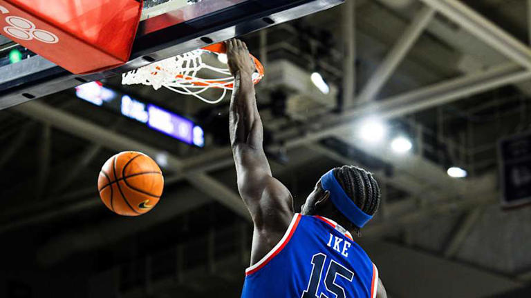 Second half surge powers Gonzaga over Santa Clara on Graham Ike's ...