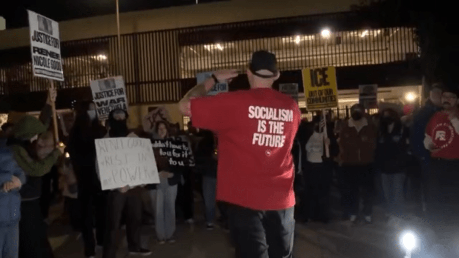Protestors march through Downtown Fresno, protesting against ICE raids ...