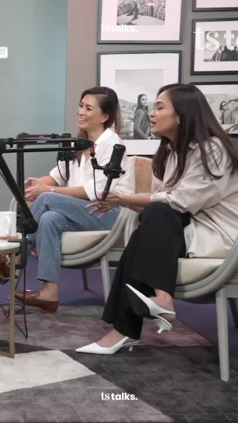 Berawal dari foto di mal, lanjut ke buku nikah?