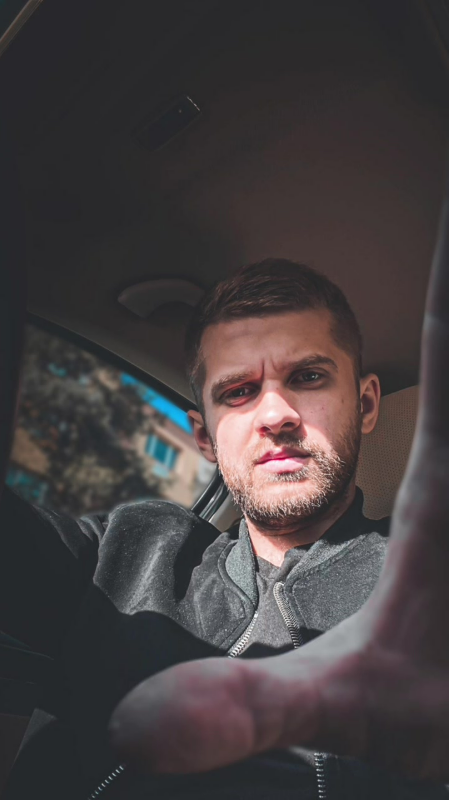 Creative car selfie ideas for Instagram