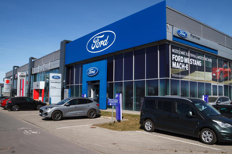 Big auto brands are losing share as Australia's new-car market fragments