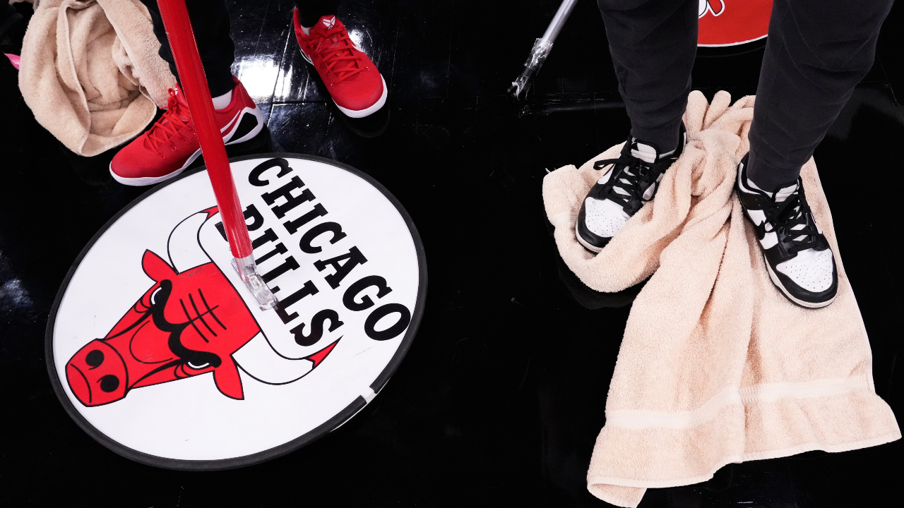 Heat-Bulls game at United Center postponed due to condensation on court