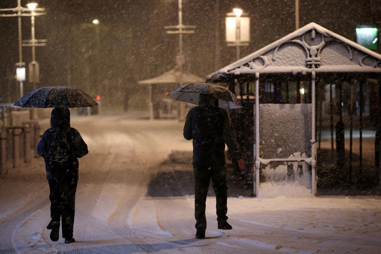 Storm Goretti live: Snow causing major travel disruption across UK