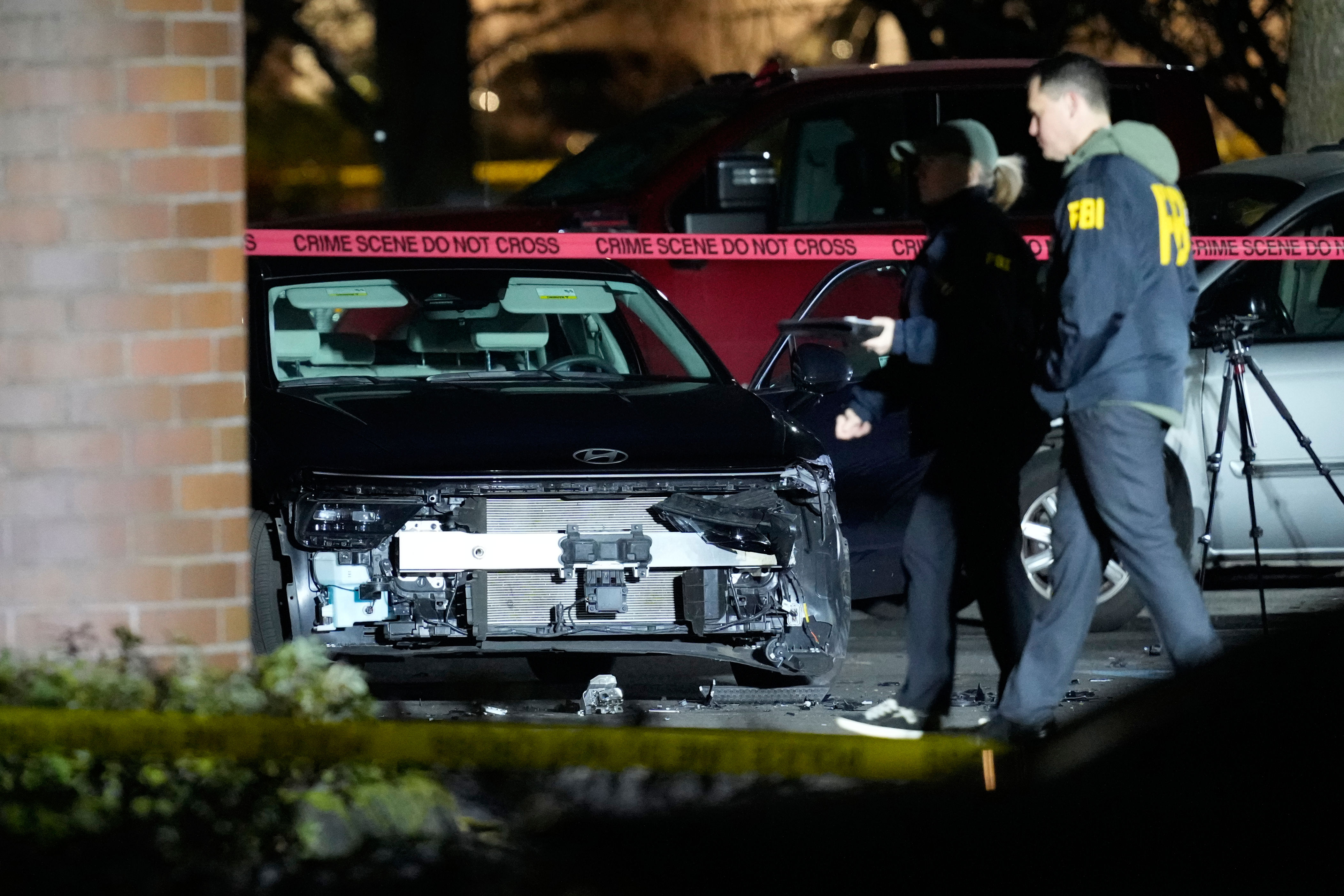 Oregon officials launch probe after Border Patrol agents shoot 2 in ...