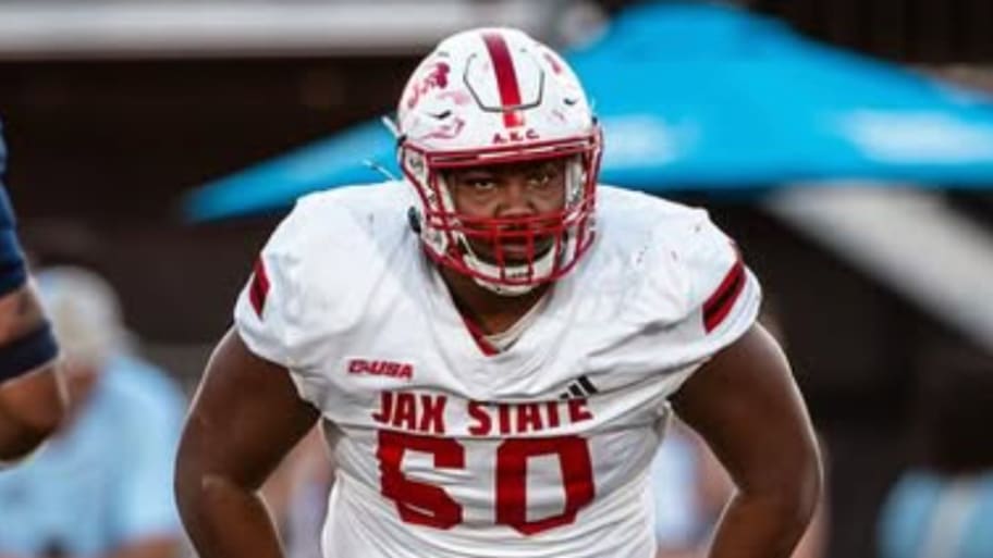 Versatile Jacksonville State O-line transfer commits to West Virginia