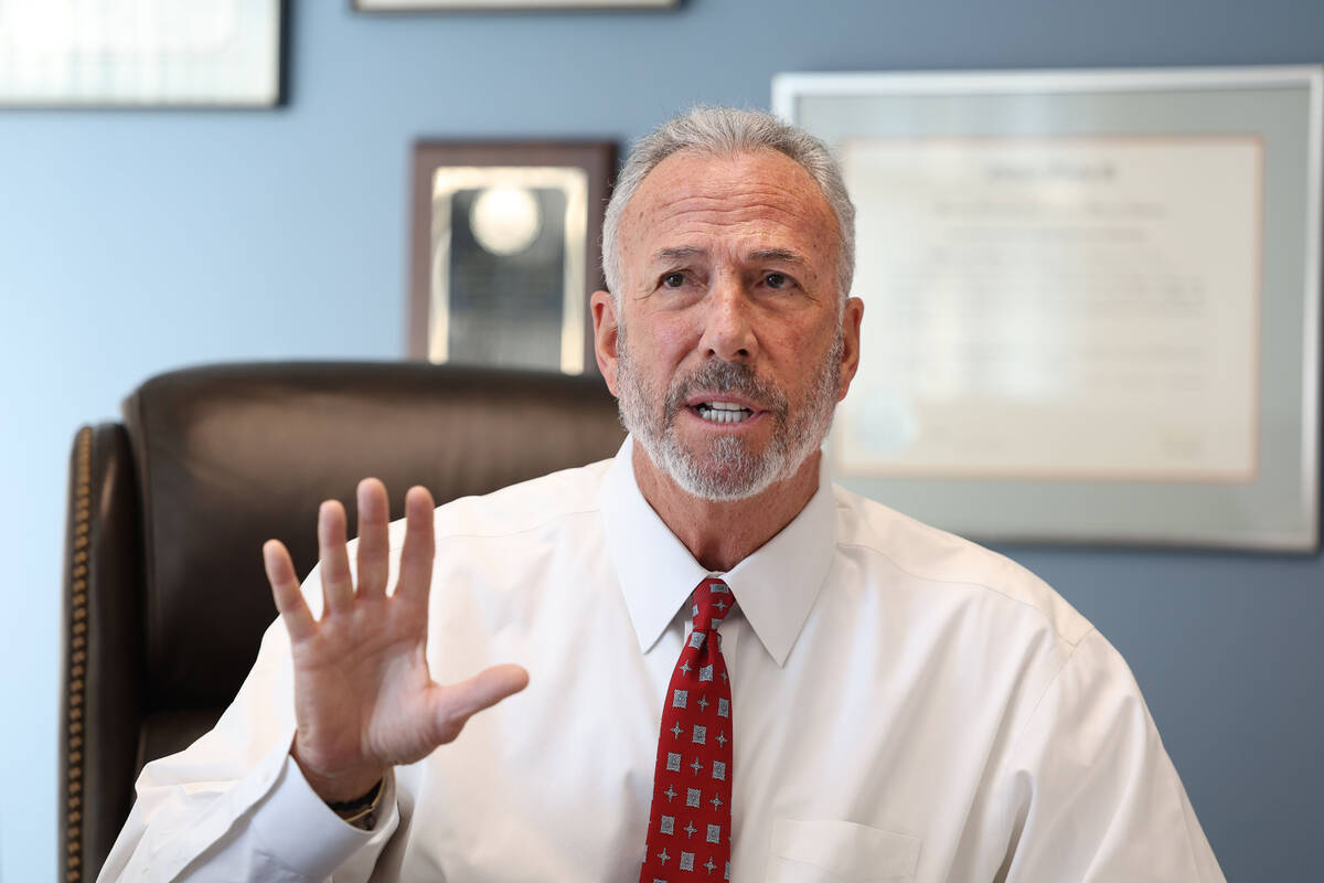 DA: Constable appears to be justified in shooting of machete-wielding man