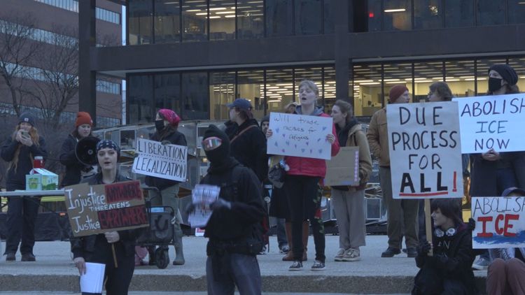 Activists protest in Grand Rapids, demand end to ICE after fatal ...