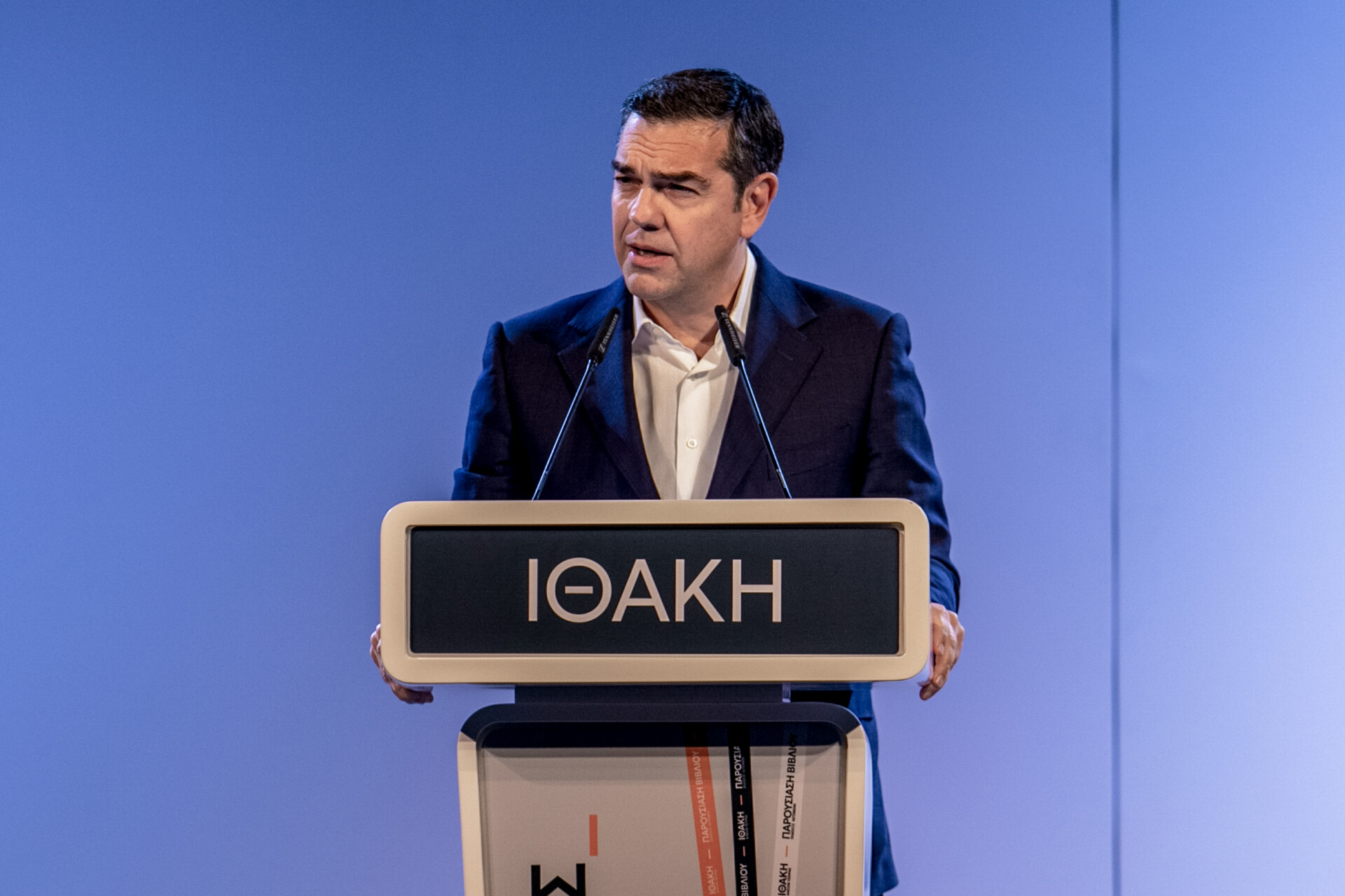 Τα «γενέθλια» του Μητσοτάκη, οι λάθος συμβουλάτορες, οι ασκήσεις ...