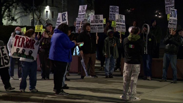 Toledo protest calls for limits on ICE after Minneapolis shooting