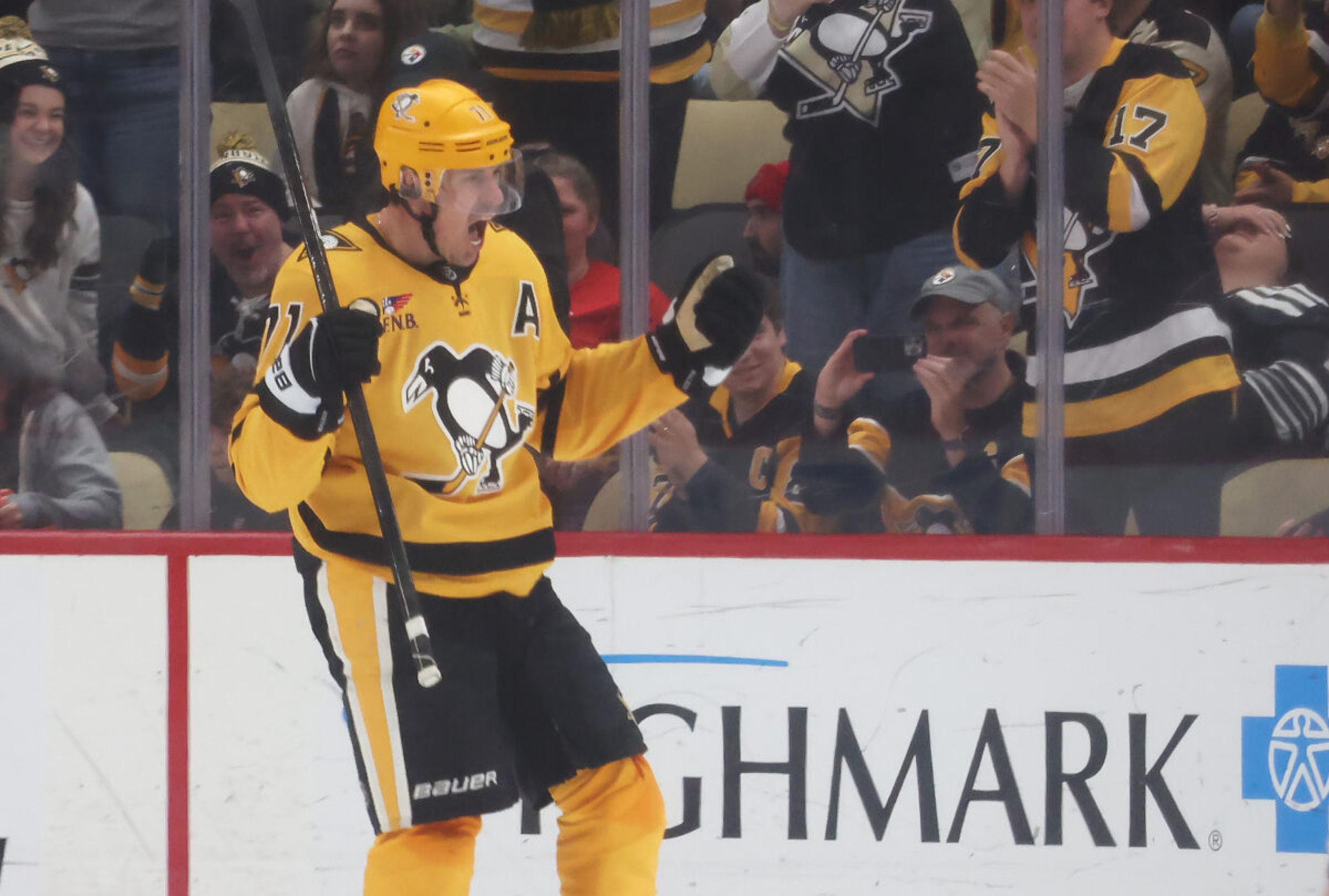 Malkin scores in first game back from injury as Penguins take down ...