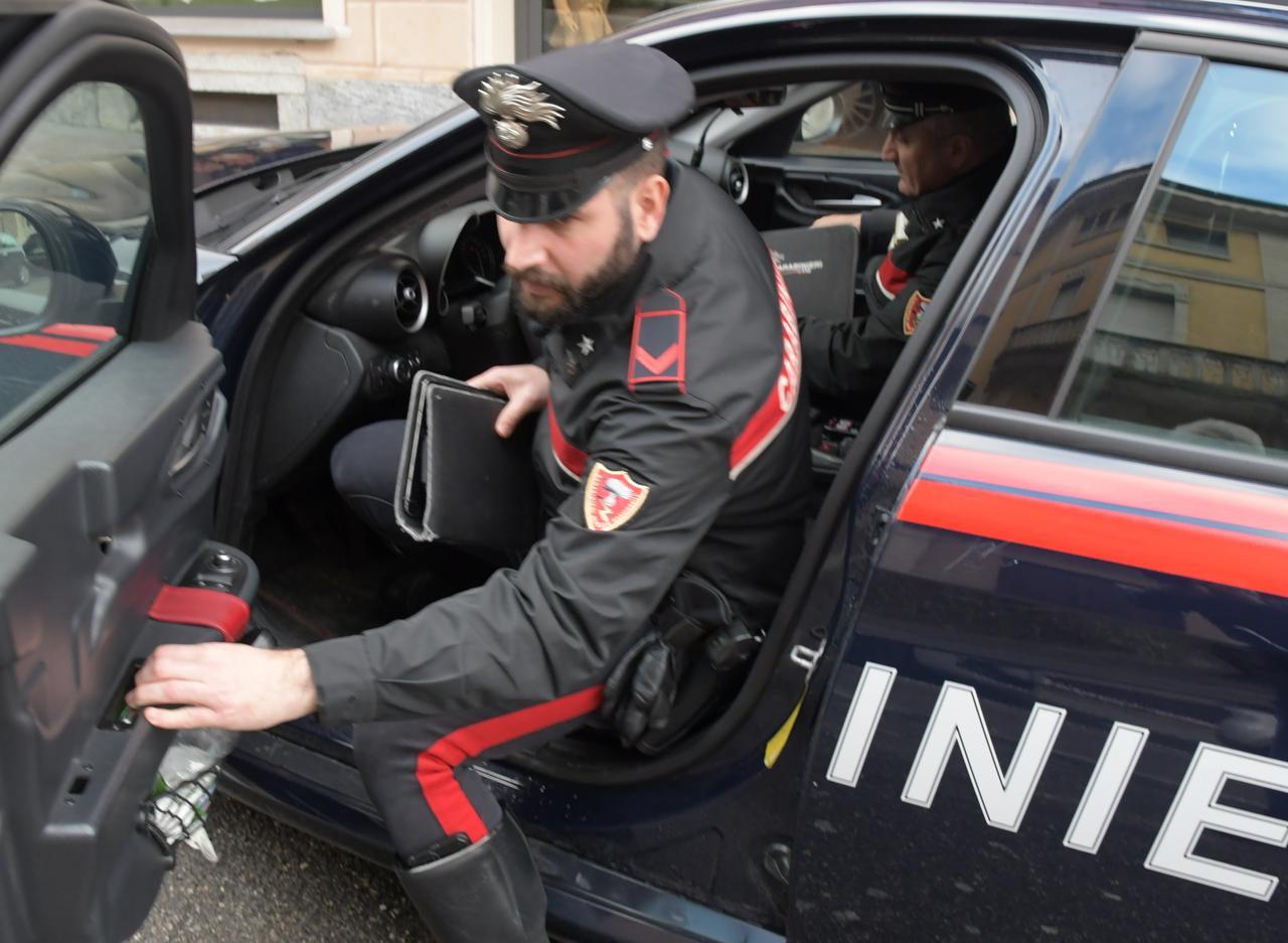 Tre etti di hashish dentro la cucina. Giovane arrestato dai carabinieri
