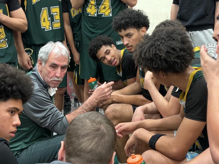 Damien basketball team opens 24-0 lead, then holds off Etiwanda