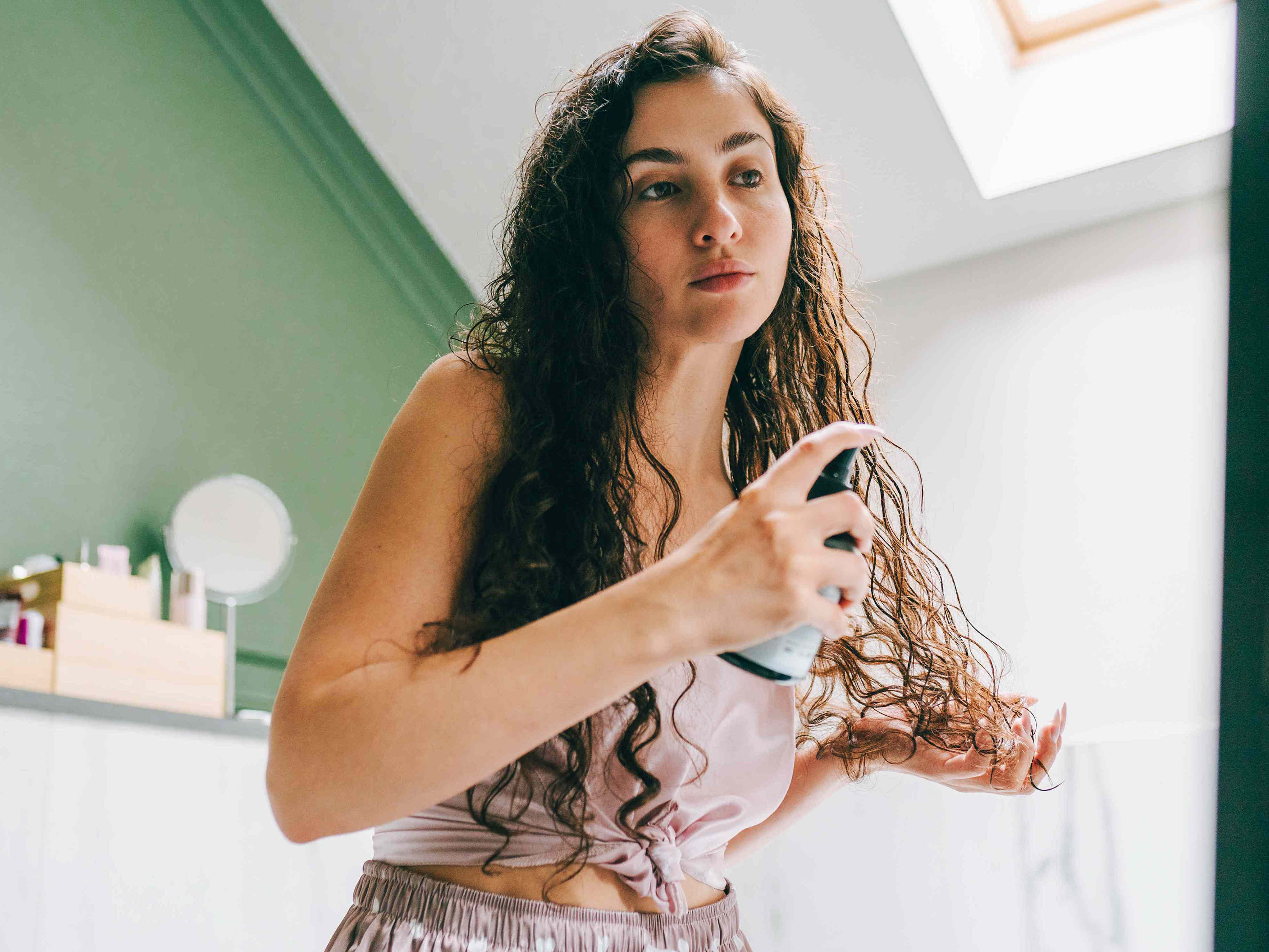 A 65-year-old's thinning hair is not falling out after using the ...