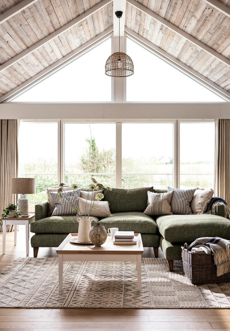 Prepare to get 'expressive': 6 living room trends that will be ...