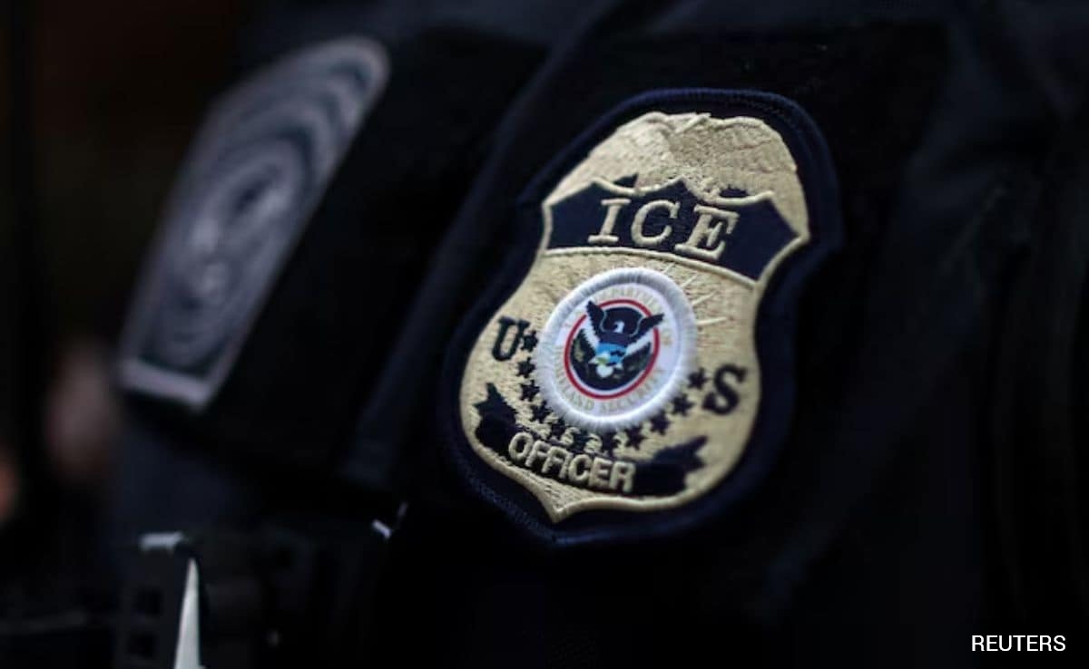 US border agent shoots 2 in Oregon a day after Minneapolis woman's killing