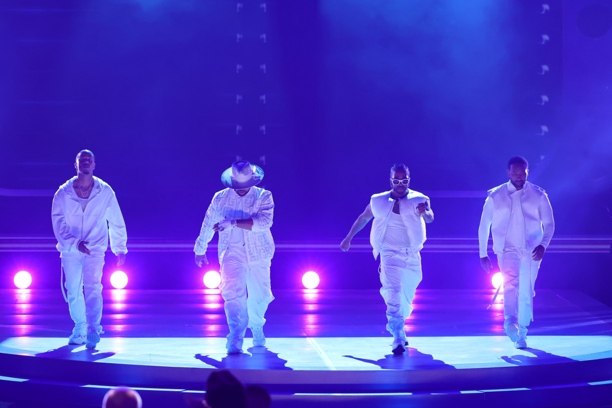 Iconic 2000s boy band reunites for first album together after 24 years