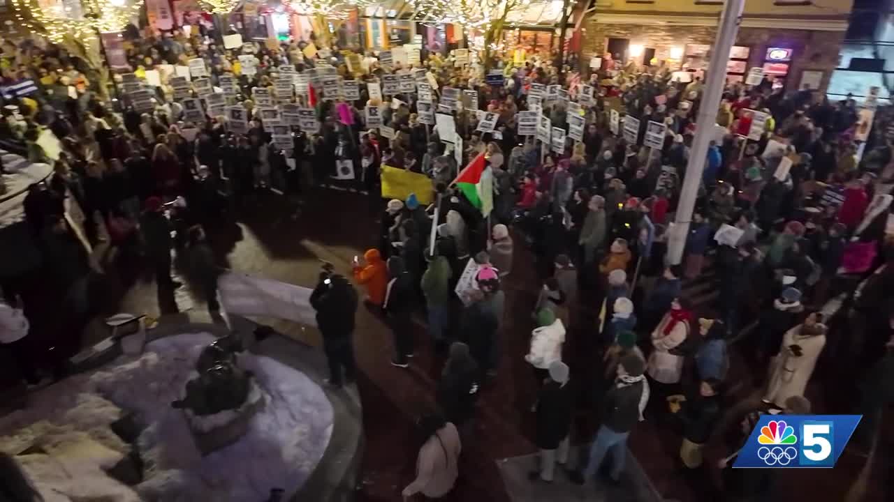 Hundreds gather for ICE protests after shooting and killing of Renee ...