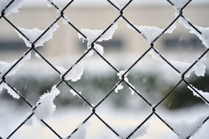 Midlands faces 'dangerous' freezing rain phenomenon on Sunday as Met ...