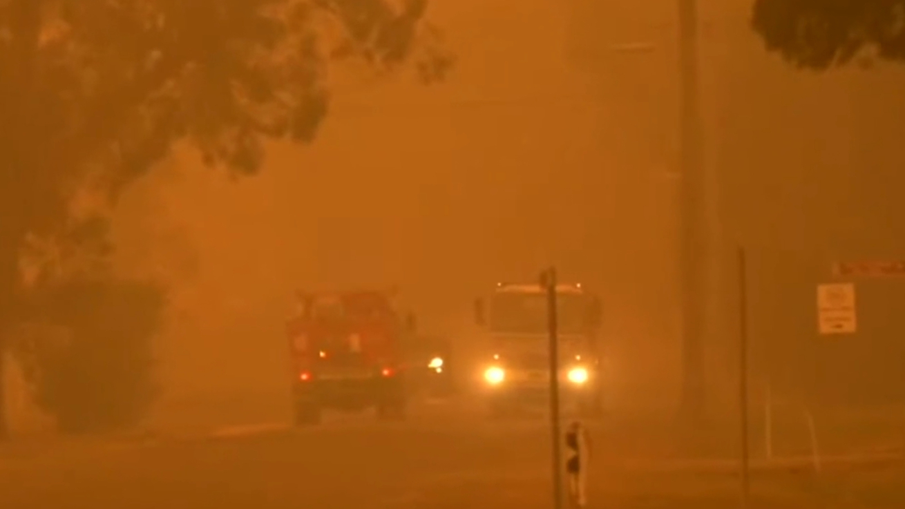 Bushfire could spread closer to Melbourne’s fringe