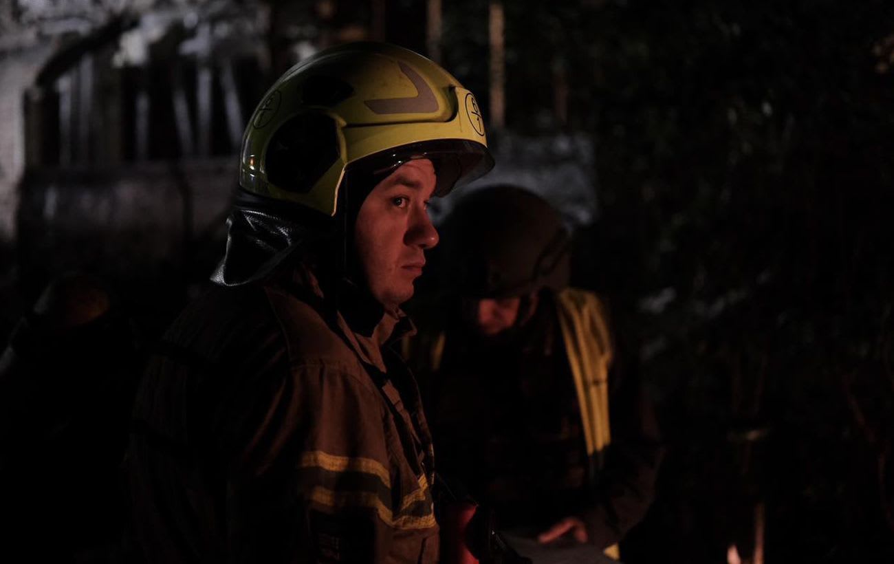 Russia strikes Ukraine's Lviv with missile flying at 13,000 kilometers ...