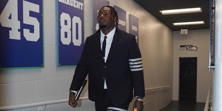 Charles Cross signs $104.4 million contract extension with Seattle Seahawks