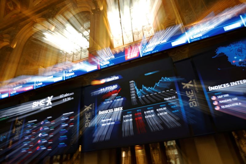 Máximos bajo examen: el IBEX 35 espera al empleo y a la sentencia ...