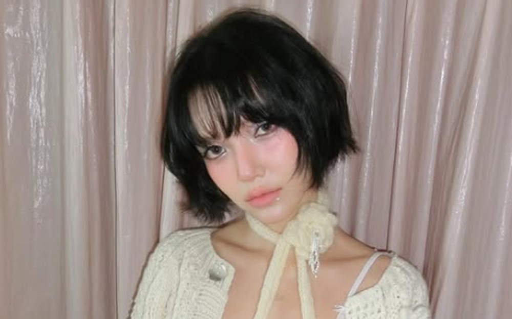 AOA 출신 지민, 파격 노출… 팬들 발칵