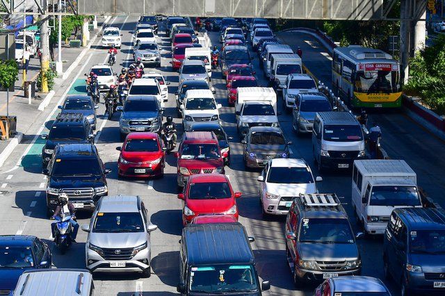 DOTr suspends confiscation of driver's license over traffic violations