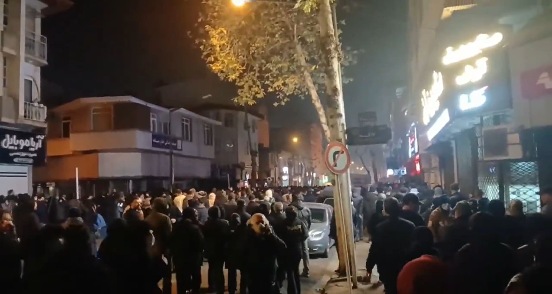 Flights canceled between Dubai and Iran as protests continue to expand