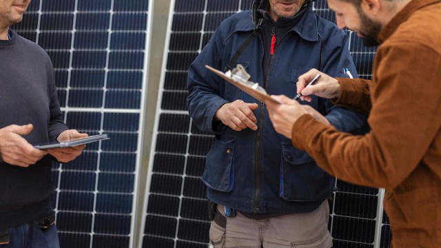 Industry insider explains how solar panel subscriptions could transform ...