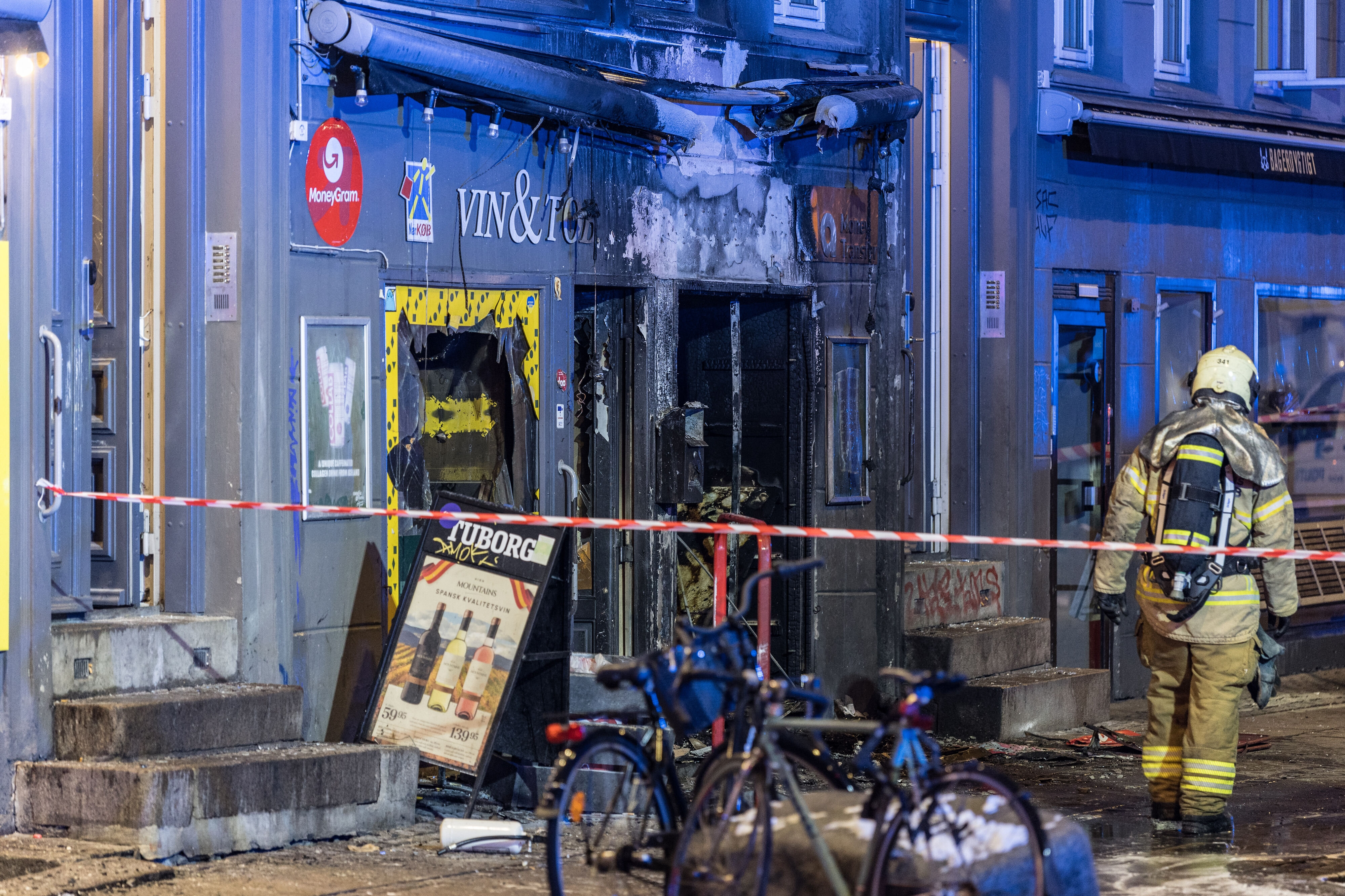 To anholdt efter eksplosion ved kiosk på Vesterbro